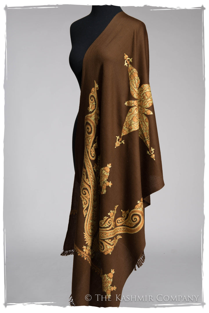 Regal Paisley Brun Aztèque Shawl — Seasons by The Kashmir Company